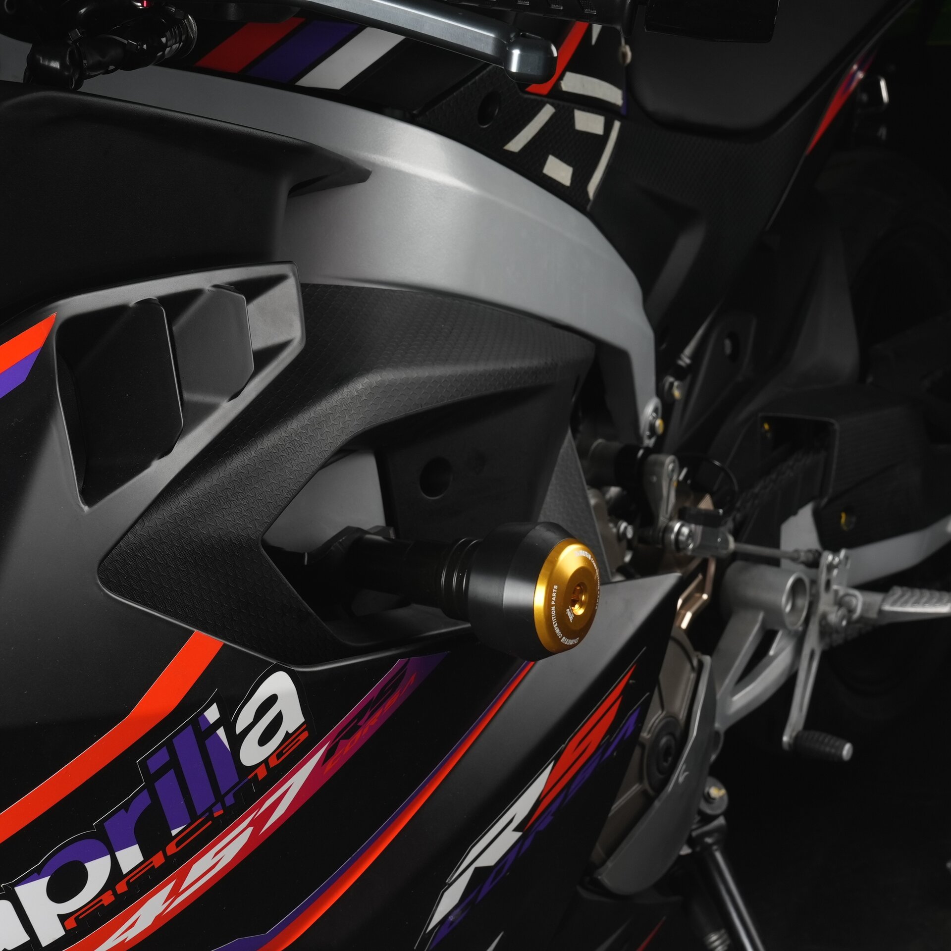 【柏霖】DIMOTIV APRILIA RS457 24-25 車身防倒球 防摔 防倒 DMV 柏霖動機 - 官方購物網｜二輪人身部品・改裝精品
